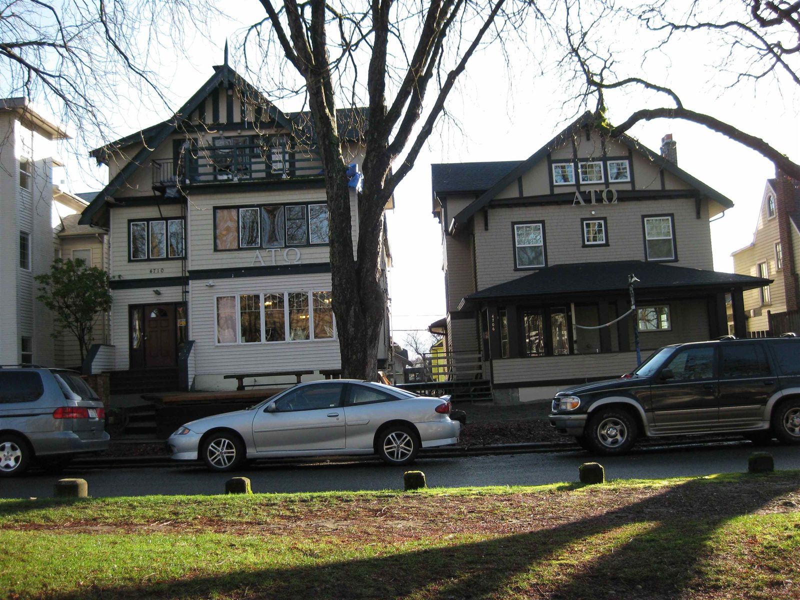 Locations Hub - University of Washington - Greek Row