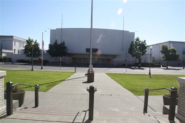 Locations Hub - Everett High School