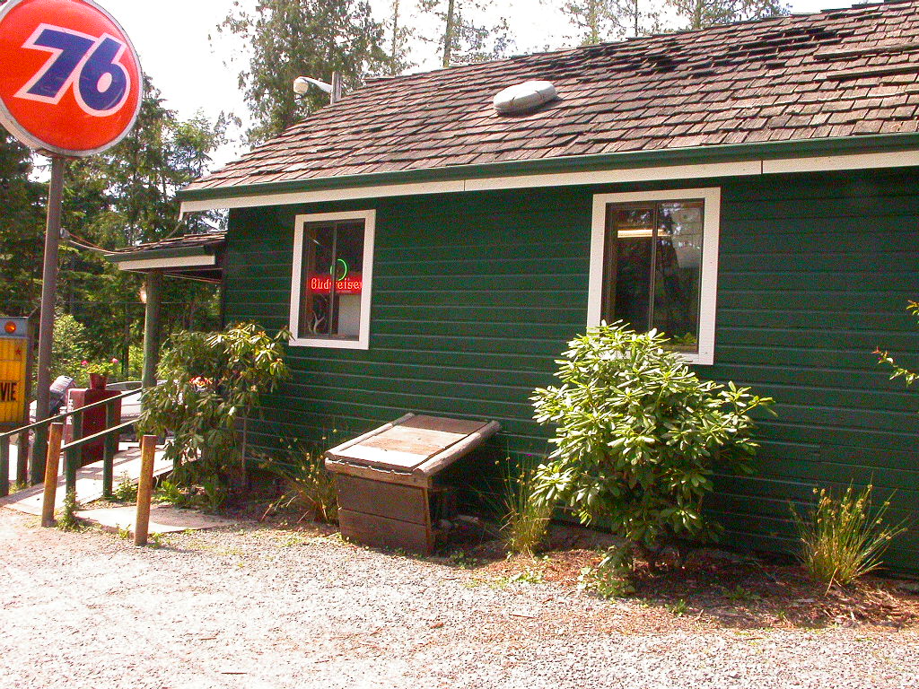 Locations Hub - Lake Roesiger Store