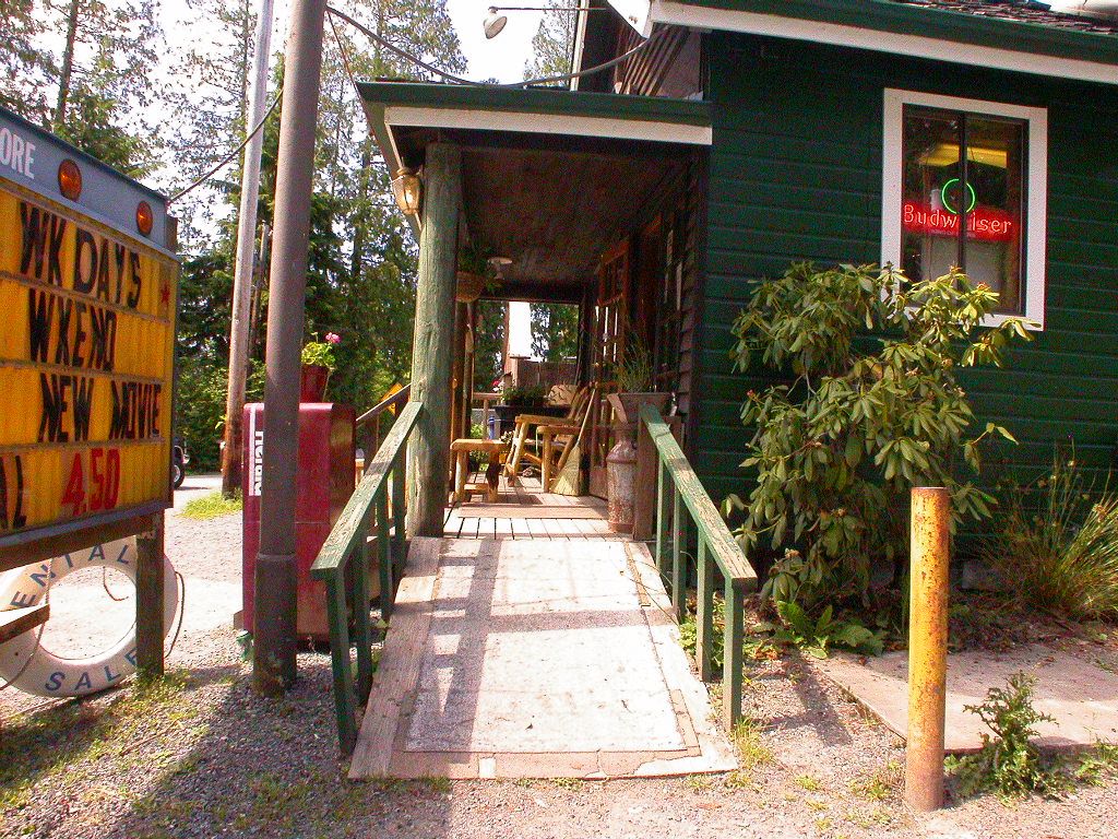 Locations Hub - Lake Roesiger Store