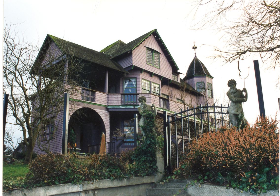 Locations Hub - Wardner Castle