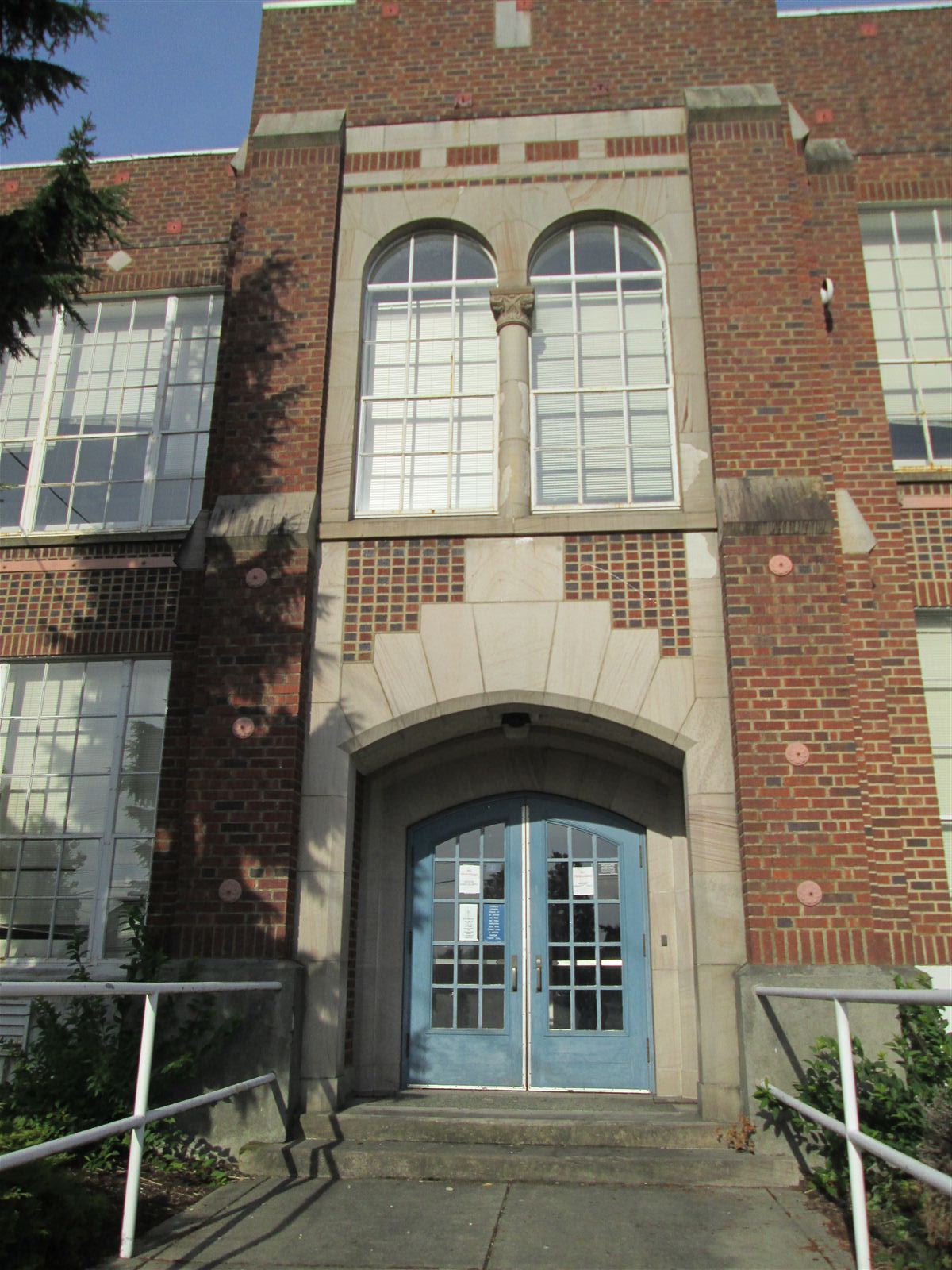 Locations Hub - Gault Middle School