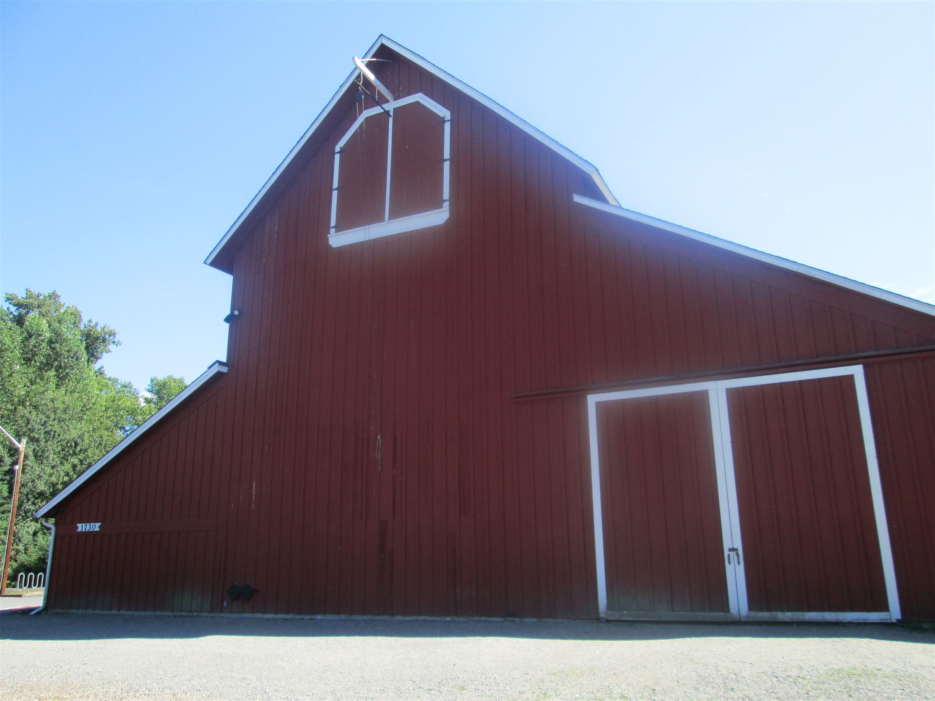 Locations Hub - Pickering Barn