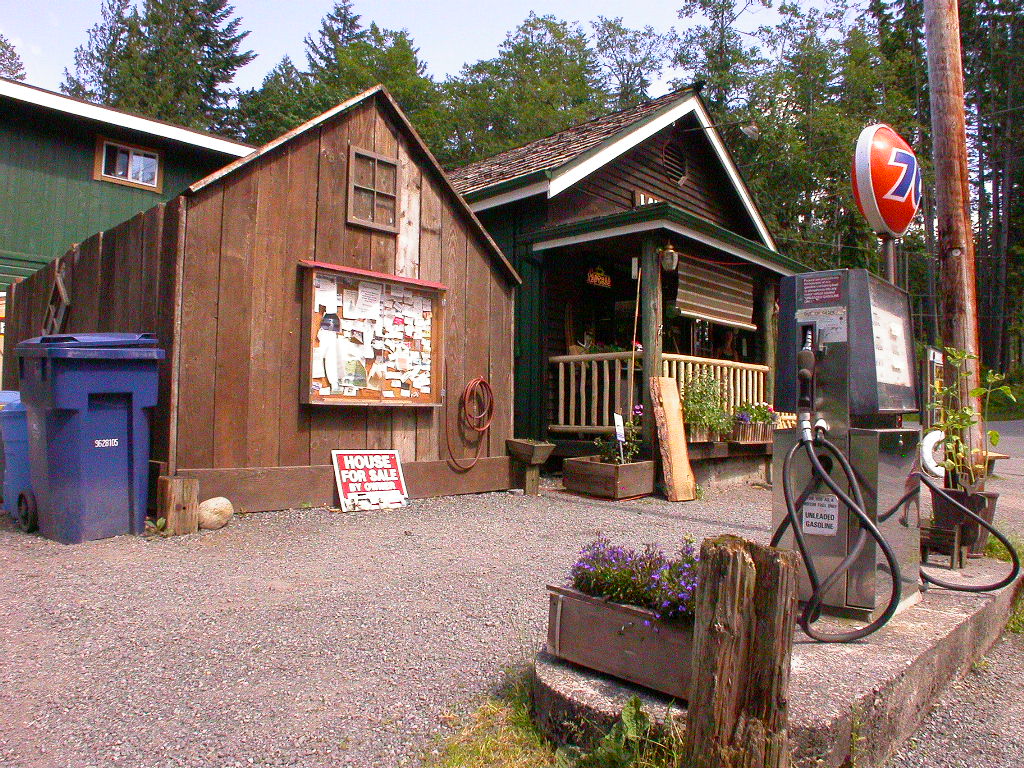 Locations Hub - Lake Roesiger Store